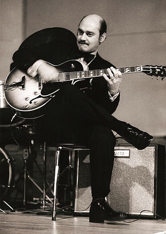 The great Joe Pass, in concert 1974, playing his Gibson ES175 - Member ...